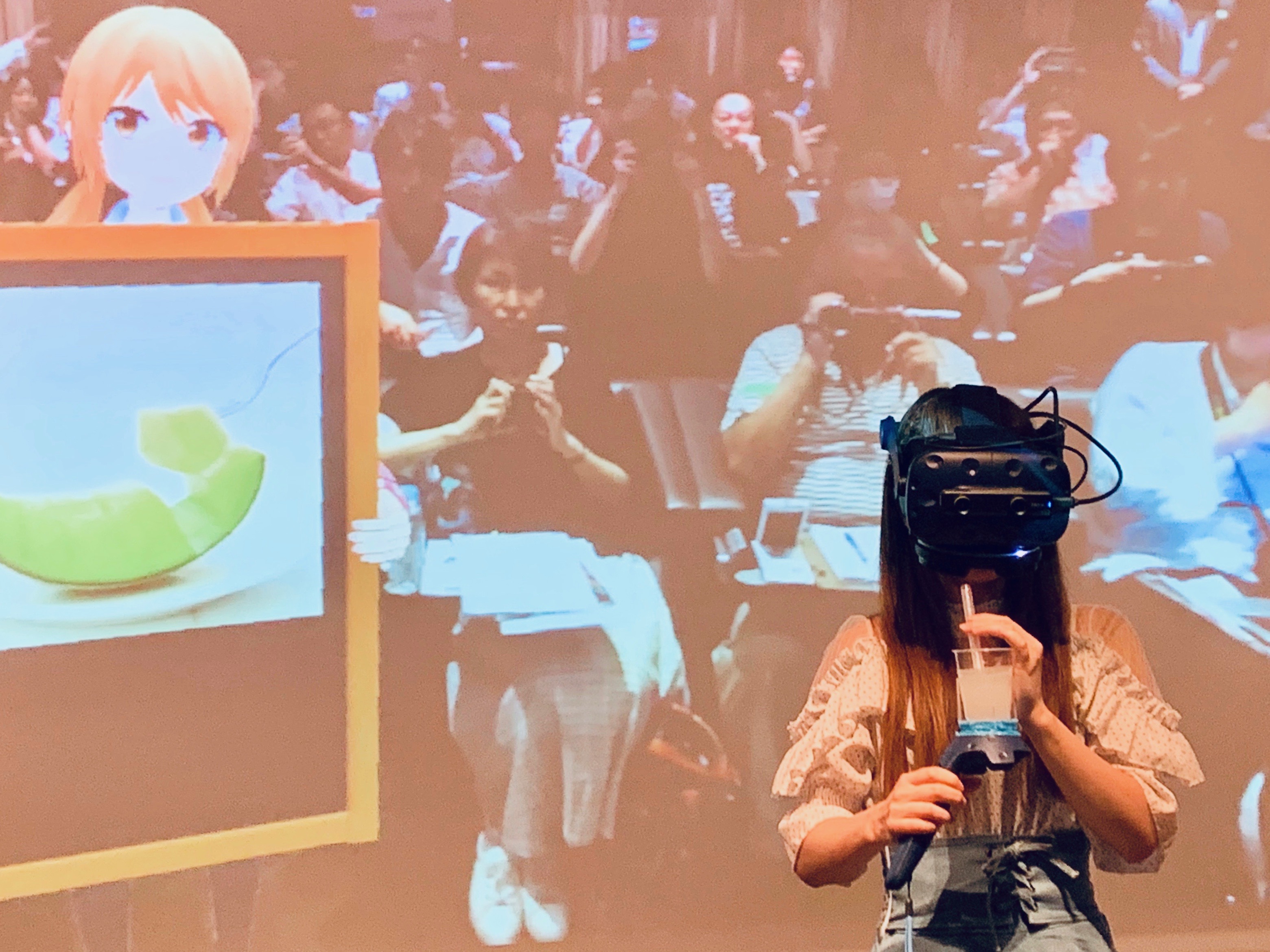 香りの次は味覚、「味が変わるVR」をVAQSOが開発 | TechCrunch Japan Archive