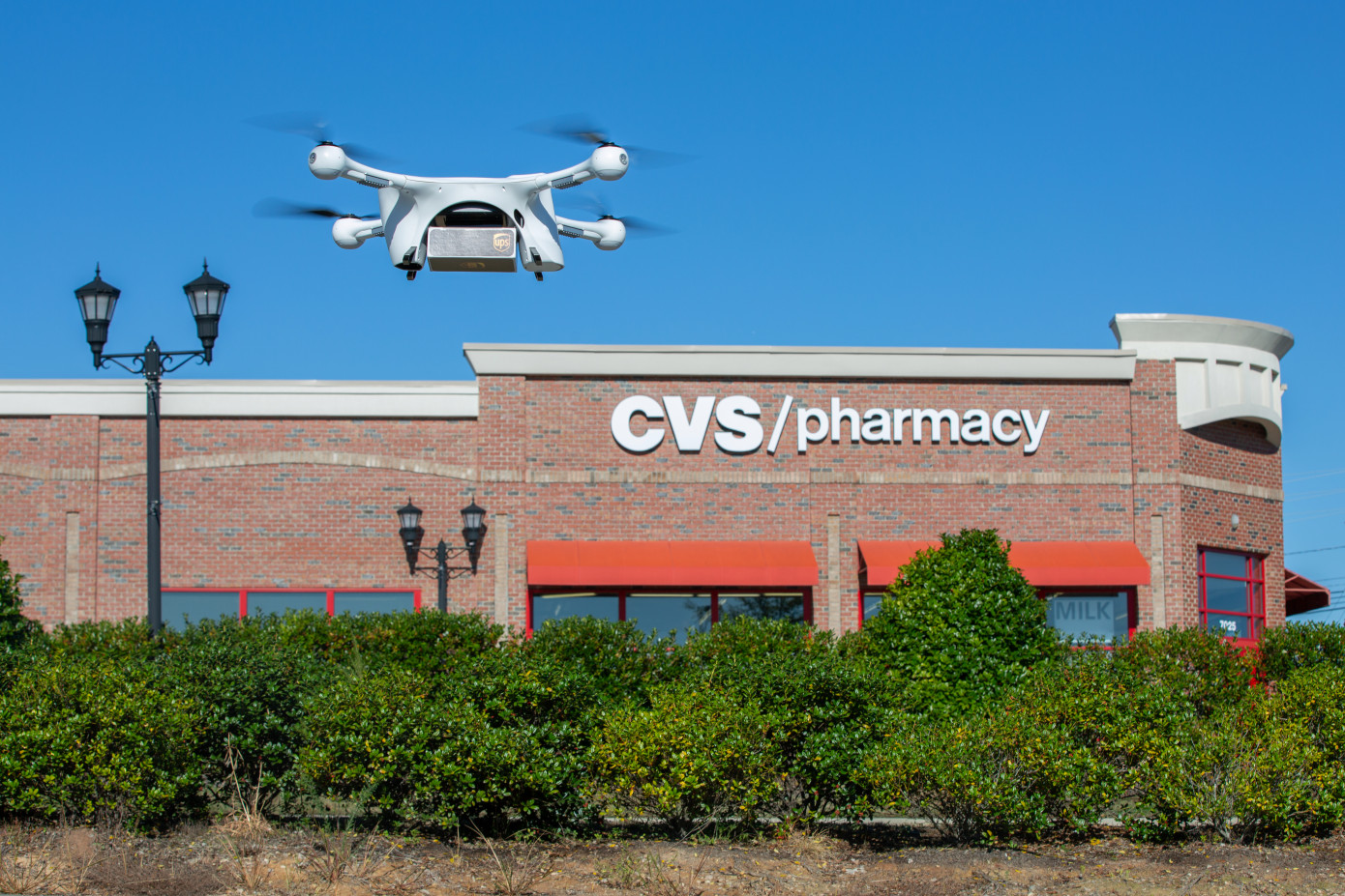 UPSとCVS、ドローンで処方薬を米住居に初配送 | TechCrunch Japan Archive